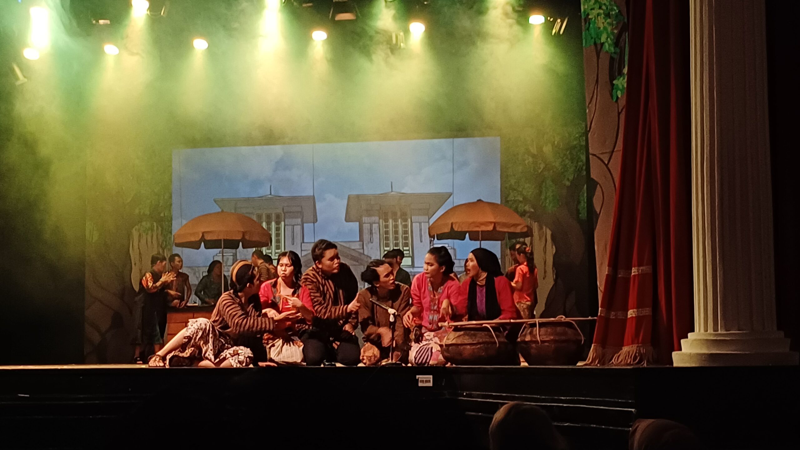 Rayakan Hari Jadi ke-50, Teater Keliling Gelar Musikal Mega Mega - EL ...